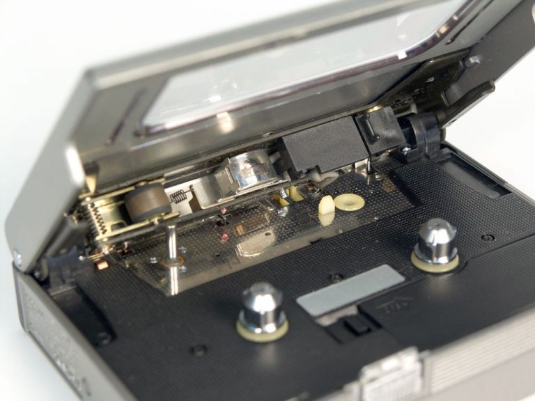 Nostalgia King Celebrates Sony Walkman – Nostalgia King