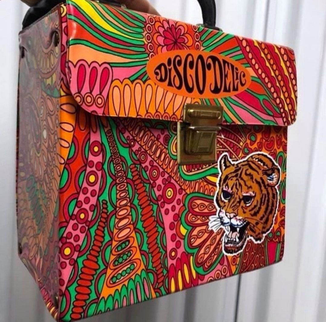 Funky Little Boxes Returns! – Nostalgia King