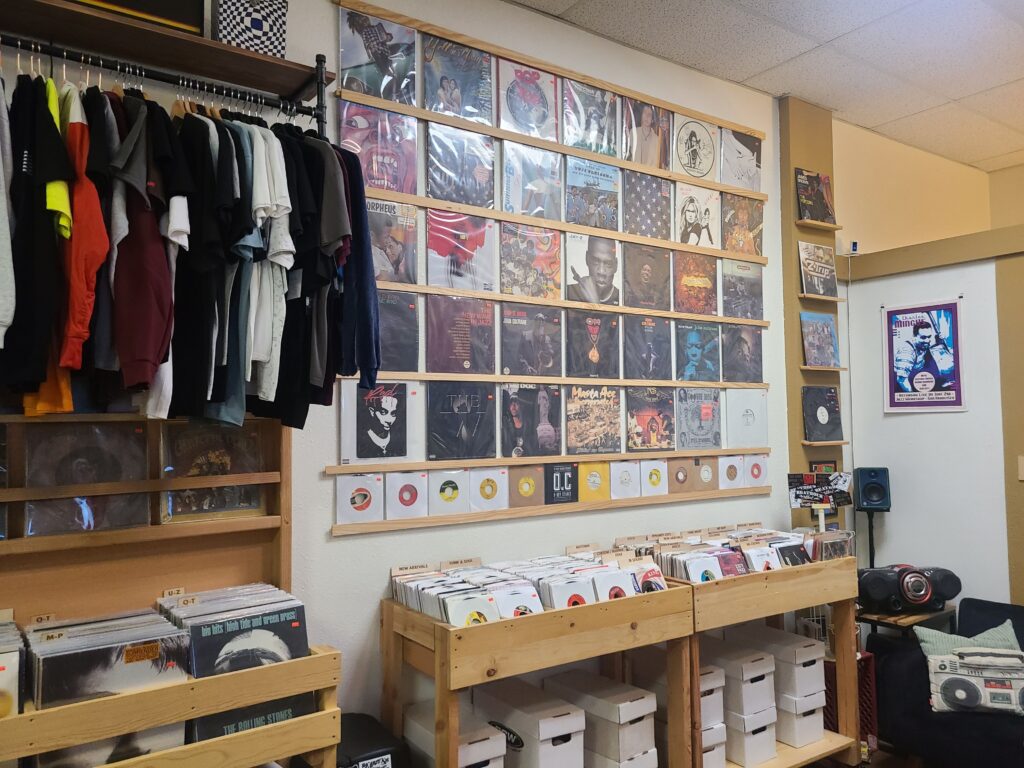 The Stacks Record Shop – Nostalgia King