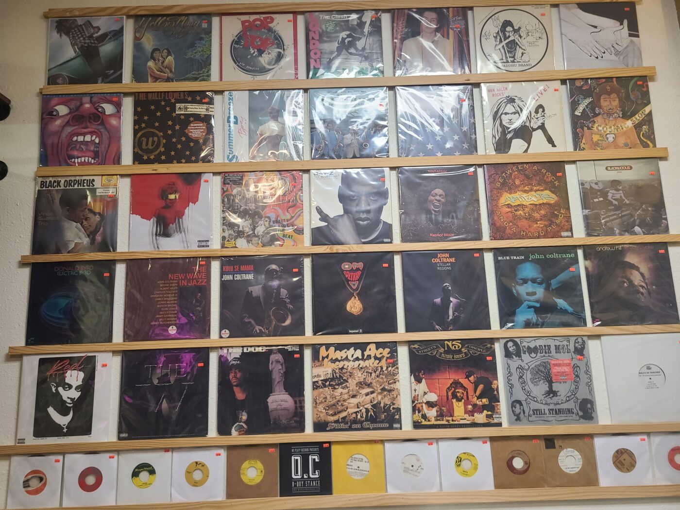 The Stacks Record Shop – Nostalgia King